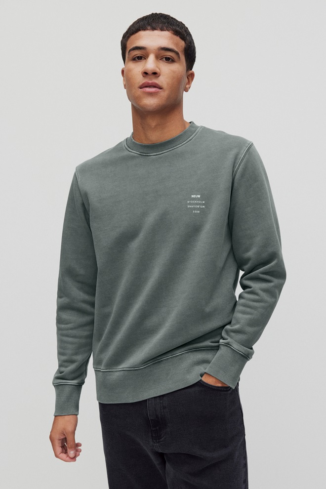 Sweatshirt & hoodie | För lite extra värme och mysfaktor upptäck alla ...